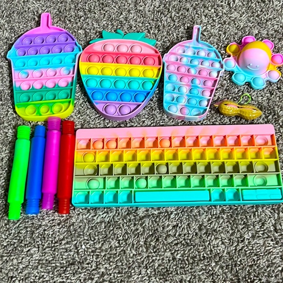 Toys | 1 Piece Fidgets Pop Itoctopuspeanutpop Tubes | Poshmark